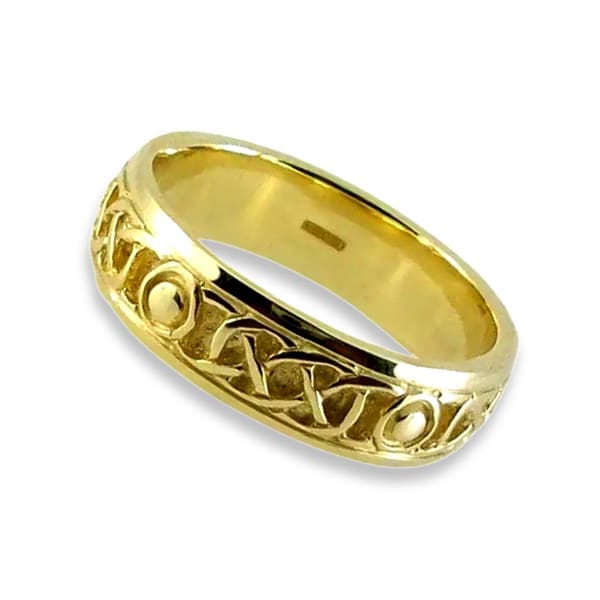 Celtic Ring in 9ct Yellow Gold Iona Shop Jewellery